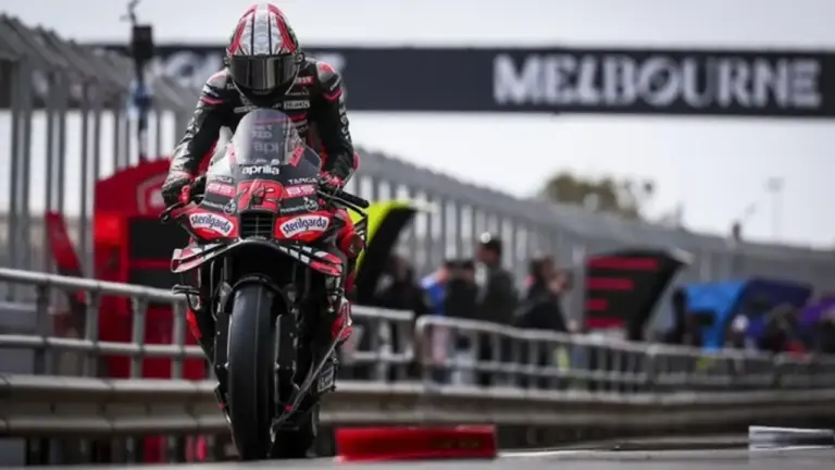 Marco Bezzecchi Siap Tantang Marc Marquez di MotoGP 2026