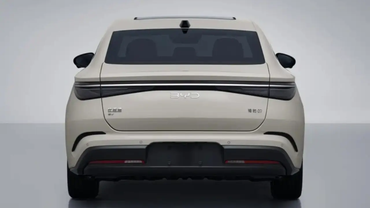 Bocoran BYD Seal 07 EV Terbaru dengan LiDAR dan Desain Ocean Aesthetics